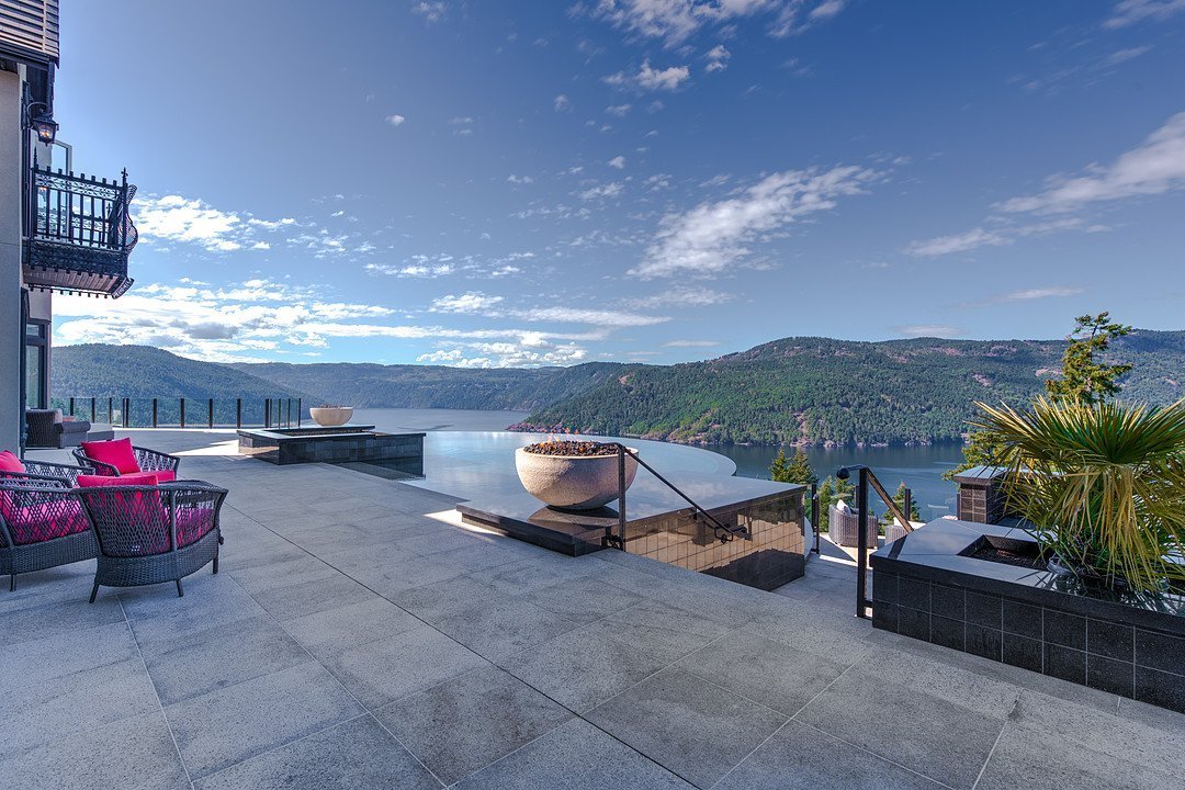 The View: Incredible Infinity Pools